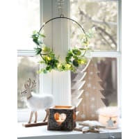 Kersttak met rode bessen met bevroren effect | Maisons du Monde