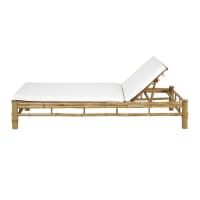 Himmelbett für den Außenbereich aus geflochtenem Kunstharz und hellem ...