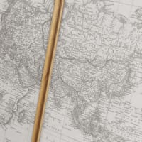 Moldura iluminada com mapa do mundo preto 180x120 PRESCOTT | Maisons du ...