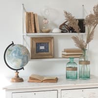 Wereldbol met wereldkaart van mangohout, groen en beige AQABA | Maisons ...