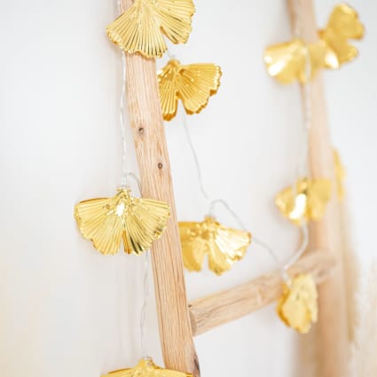 Ghirlanda luminosa in ginkgo e metallo dorato larg. 175 cm | Maisons du ...