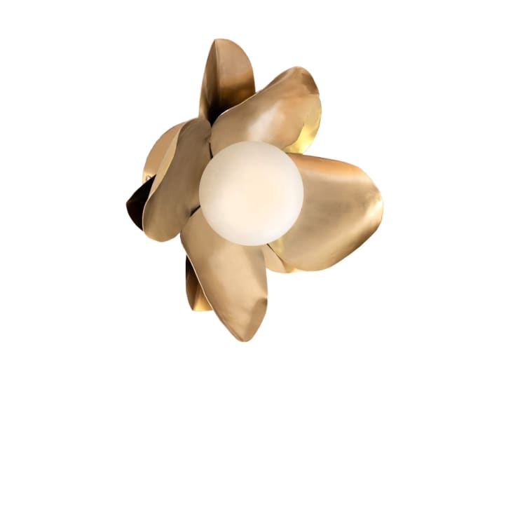 Lustre em metal dourado com globo de vidro opalino Necton | Maisons du Monde