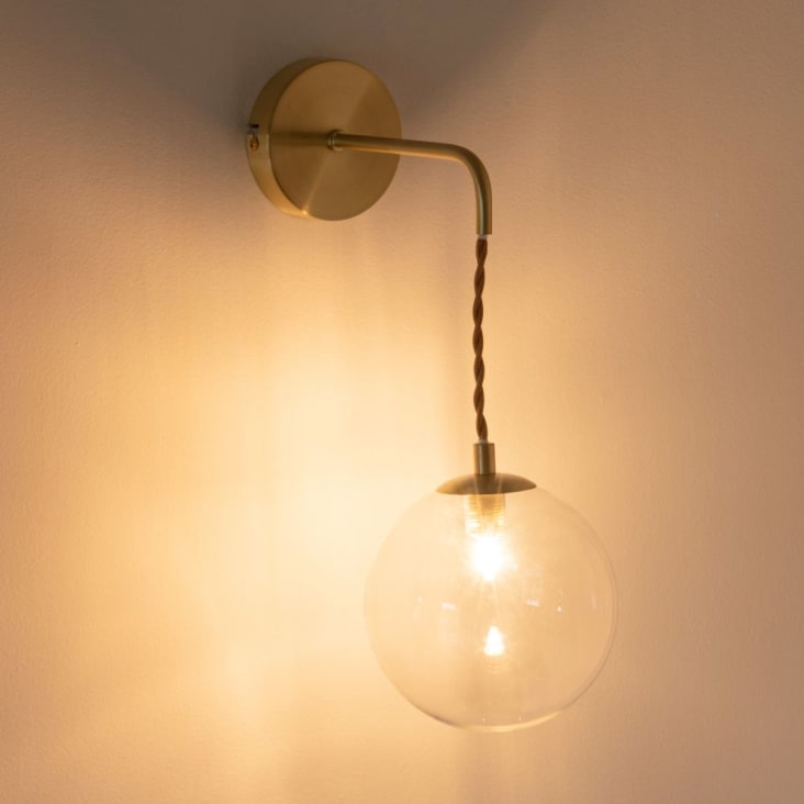 Luz de parede em metal dourado e globo em vidro Madusan | Maisons du Monde