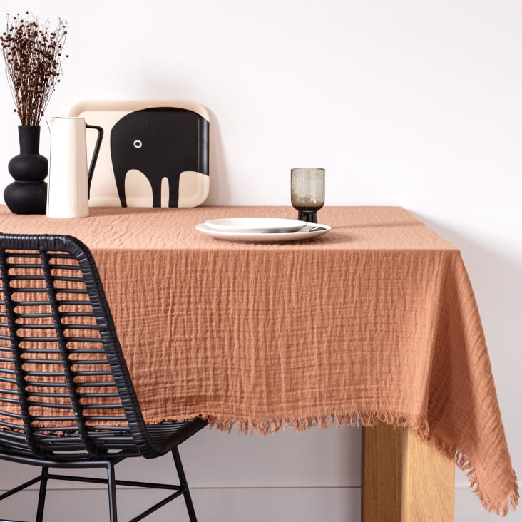 Nappe en gaze de coton marron à franges 140x250 SAPARI | Maisons du Monde
