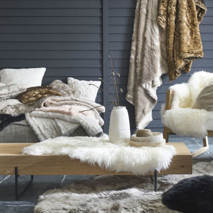 Tappeto shaggy color avorio in pelle di pecora 110 x 180 cm | Maisons ...
