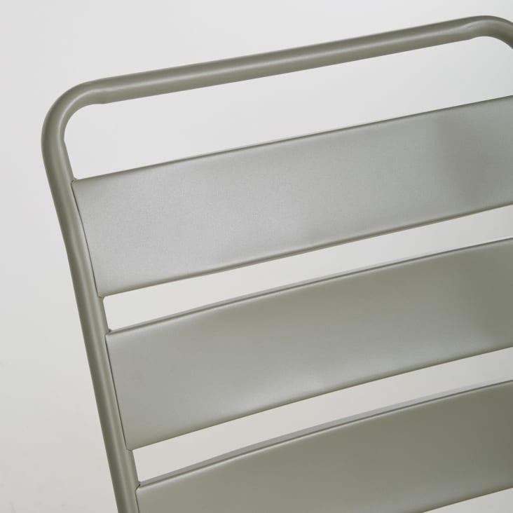 Chaise de jardin en acier vert kaki Belleville | Maisons du Monde