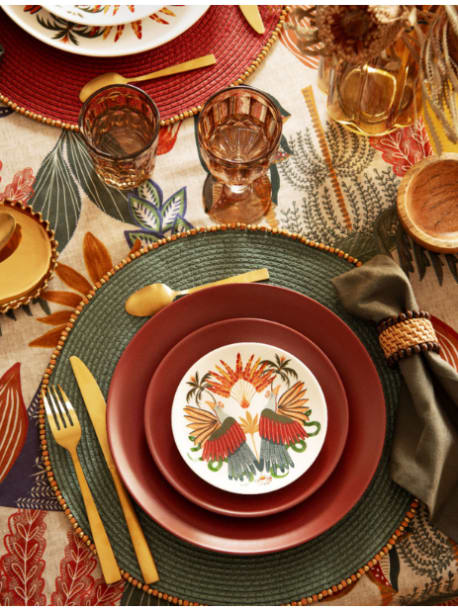 5 idées pour adopter le rouge cerise dans votre déco | Maisons du Monde