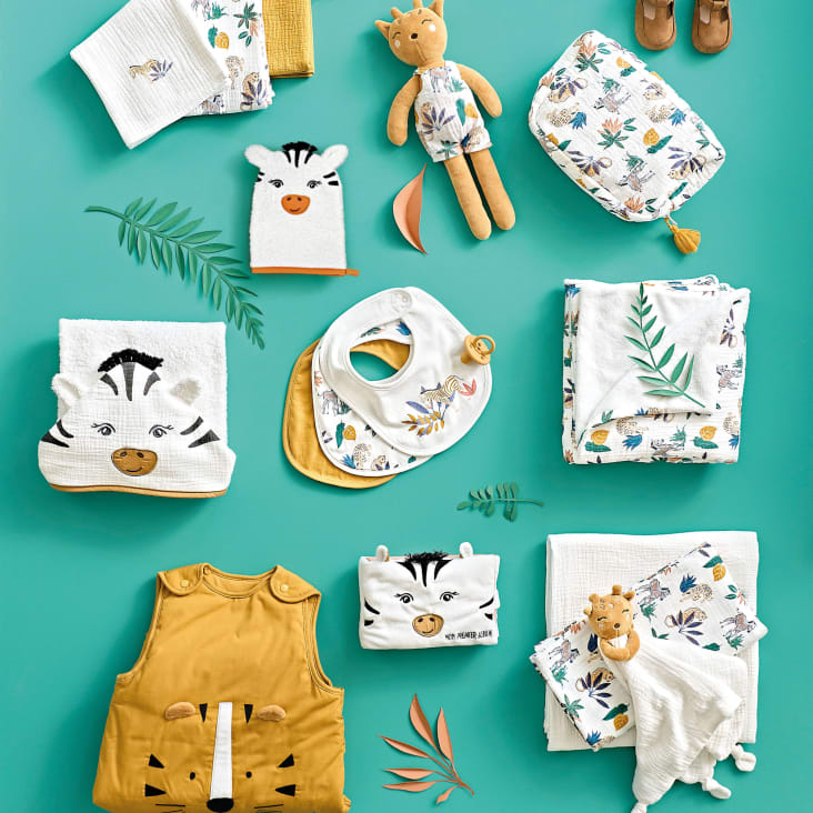 Bademantel mit Kapuze, weiß, mit Zebrakopf-Motiven, 80x80cm MADRID ...