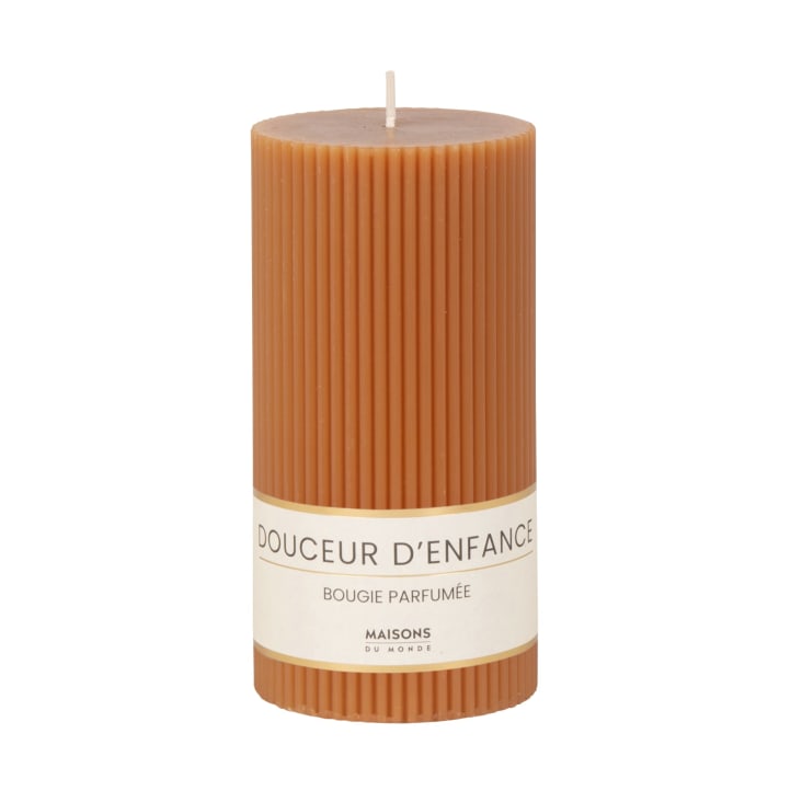 Bougie striée parfumée caramel 7x15 Colorama | Maisons du Monde