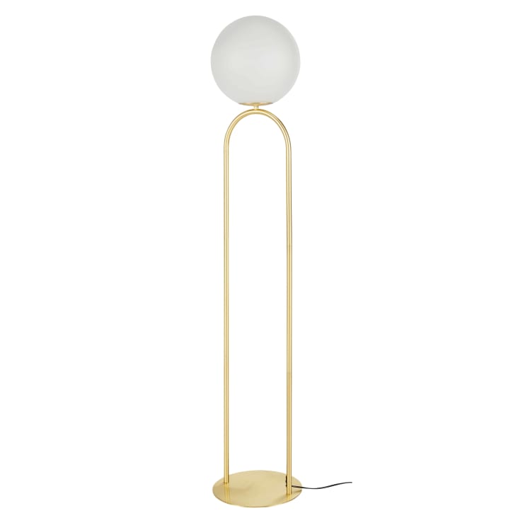 Lampadaire en métal doré et globe opaque H165 Starret | Maisons du Monde