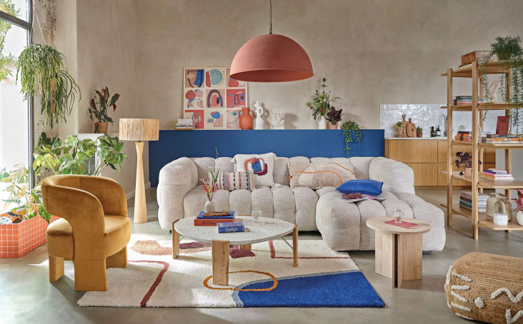 Okerkleurige fluwelen fauteuil met drie poten Sheep | Maisons du Monde