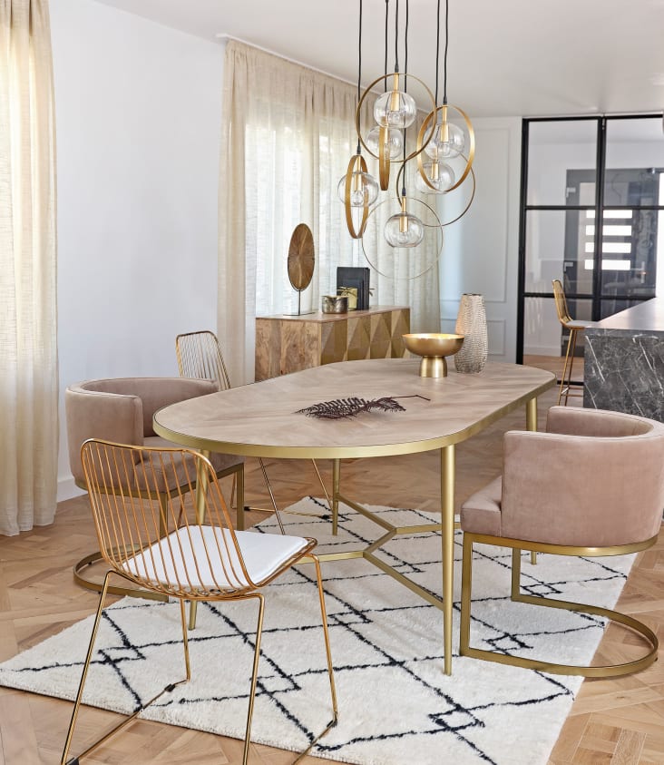 Vergulde metalen stoel met wit kussen Huppy | Maisons du Monde