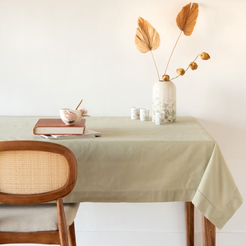 Toalha de mesa em algodão orgânico verde com bordas vazadas 150x150 ...