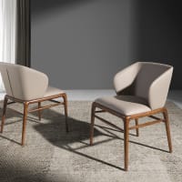 Chaise en simili cuir et effet bois noyer | Maisons du Monde