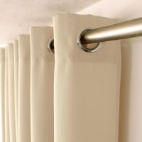 Rideau uni à oeillets polyester gris foncé 140x240 cm | Maisons du Monde
