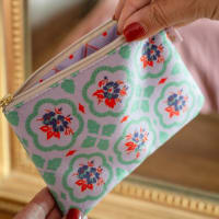 Kulturbeutel aus Baumwollgaze mit Quaste, ecru, 24x17cm ESSENTIELLE ...