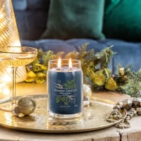Candela profumata in vetro grigio e metallo dorato 350g | Maisons du Monde