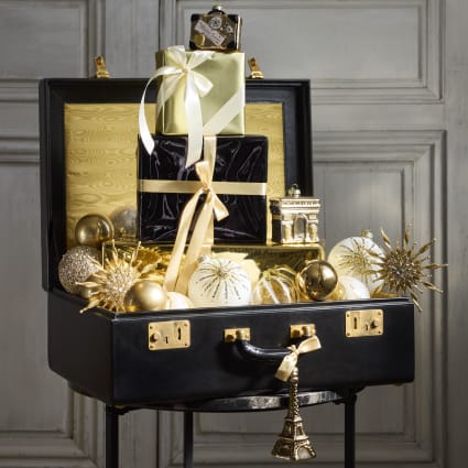Adorno de Navidad colgante con forma de maleta dorada Paris | Maisons ...
