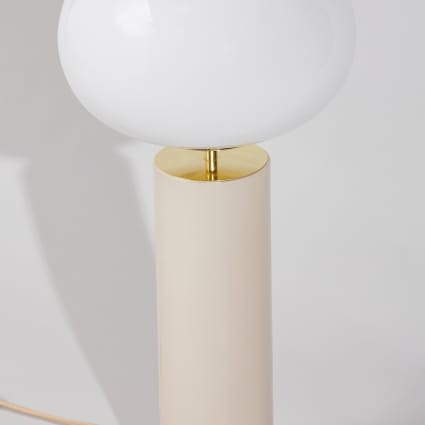 Lampada in metallo color crema con globo ovale in vetro bianco Marsala ...