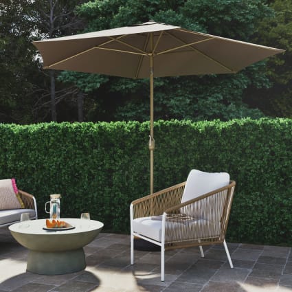 Parasol en aluminium et toile en polyester recyclé vert kaki SELAYA ...