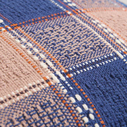 Coussin en coton tissé multicolore et franges 45x45 Cedor | Maisons du ...