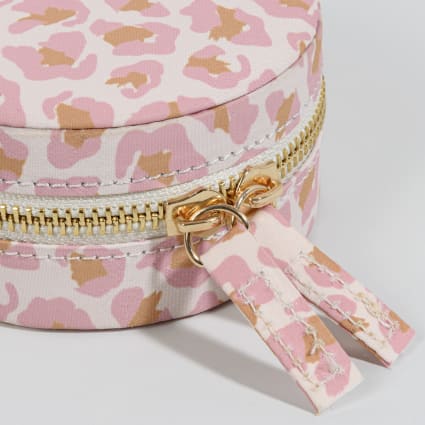 Boîte à bijoux ronde motif léopard rose et blanc Leo | Maisons du Monde