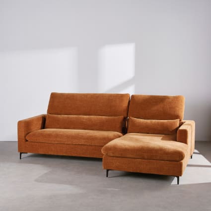 Rechtwinkliges Ecksofa mit 4/5 Sitzplätzen und hochklappbaren ...