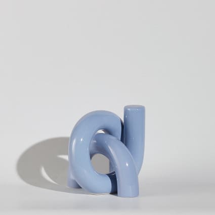 Statuette abstraite en faïence bleue, H23 cm Linea | Maisons du Monde