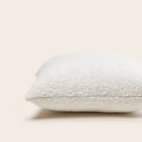 Coussin à bouclettes écrues 45x45 FRISA | Maisons du Monde