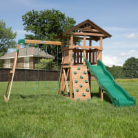 Parco giochi con arrampicata, scivolo, altalena, crema Moos | Maisons ...
