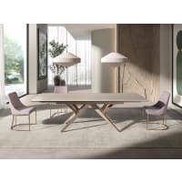 Silla de comedor con reposapiés en terciopelo crema Elmira | Maisons du ...