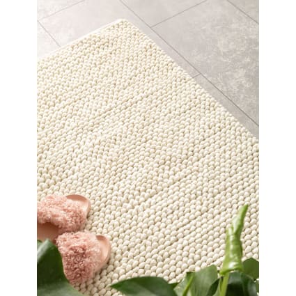 Alfombrilla de baño ivory 70x120 Lynn | Maisons du Monde