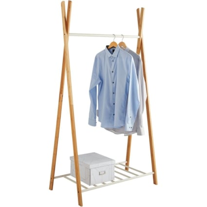 Perchero de bambú natural y metal blanco 93x50x173cm B&b home | Maisons ...