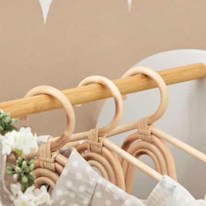 Portant Vêtements effet bois blanc | Maisons du Monde