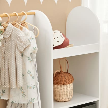 Portant Vêtements effet bois blanc | Maisons du Monde