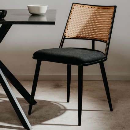 Lot de 4 chaises cannage naturel et structure en métal noir L47 cm ...