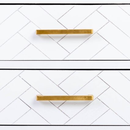 Commode à 4 tiroirs, bois et métal, 42x36,5x105h cm Marta | Maisons du ...