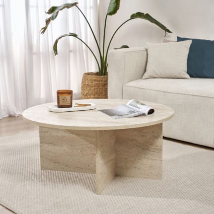 Table basse ronde en effet travertin ø90cm - Beige Soho | Maisons du Monde