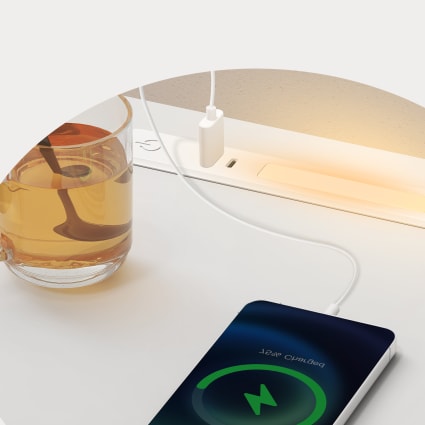 2 mesitas de noche con led y puertos usb de color blanco Kailyn ...