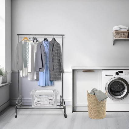 Perchero con ruedas, metal gris plateado 108-168x53x181cm B&b home ...