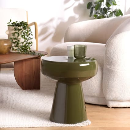 Table d'appoint design en fer couleur vert sapin Hortense | Maisons du ...