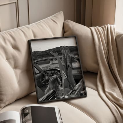 Cuadro Boots and road, marco negro, 30x40 cm Moda | Maisons du Monde