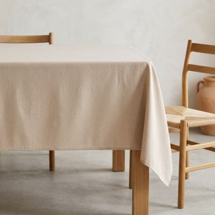 Nappe unie anti-taches texturé beige 140x140 cm Fons | Maisons du Monde