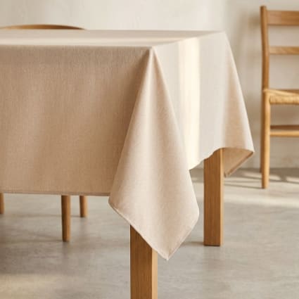 Nappe unie anti-taches texturé beige 140x140 cm Fons | Maisons du Monde