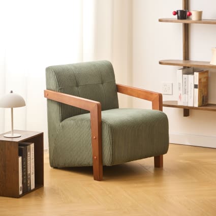 Poltrona in legno e velluto verde | Maisons du Monde