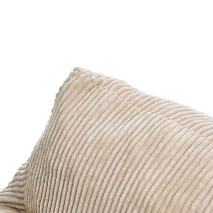 Pouf e poggiapiedi in velluto a coste beige | Maisons du Monde