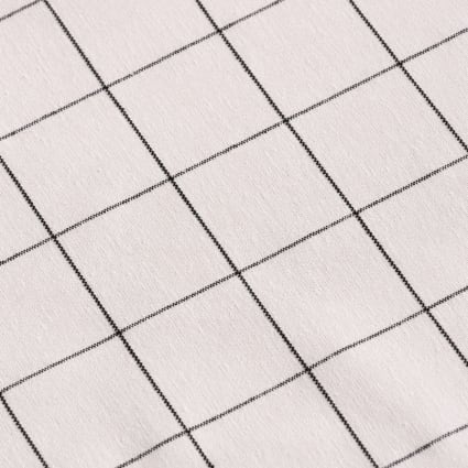 Nappe à carreaux en relief blanc 150x250 cm Basto | Maisons du Monde