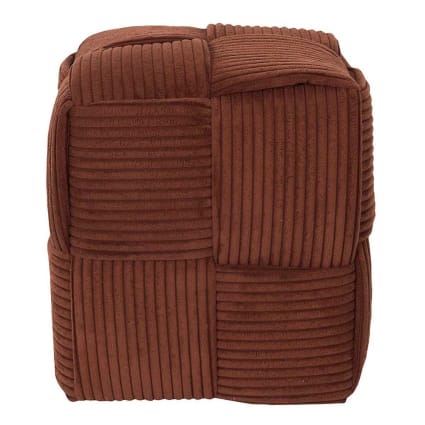 Pouf cube en velours côtelé tressé coloris terracotta Amory | Maisons ...