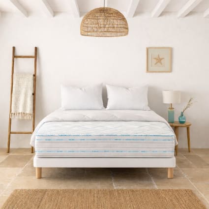 Ensemble literie mousse haute densité 140x200 cm | Maisons du Monde