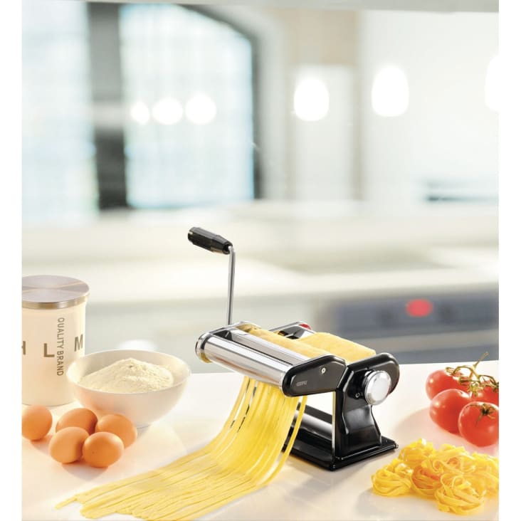 Machine à pâtes en acier inoxydable noir PASTA PERFETTA NERO | Maisons ...
